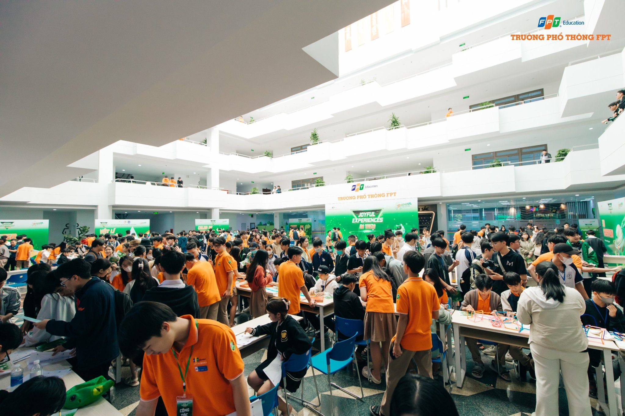 NGÀY HỘI FPT STEM DAY 2024 – SỰ KIỆN QUY TỤ 3000 NGƯỜI THAM DỰ – Trường ...